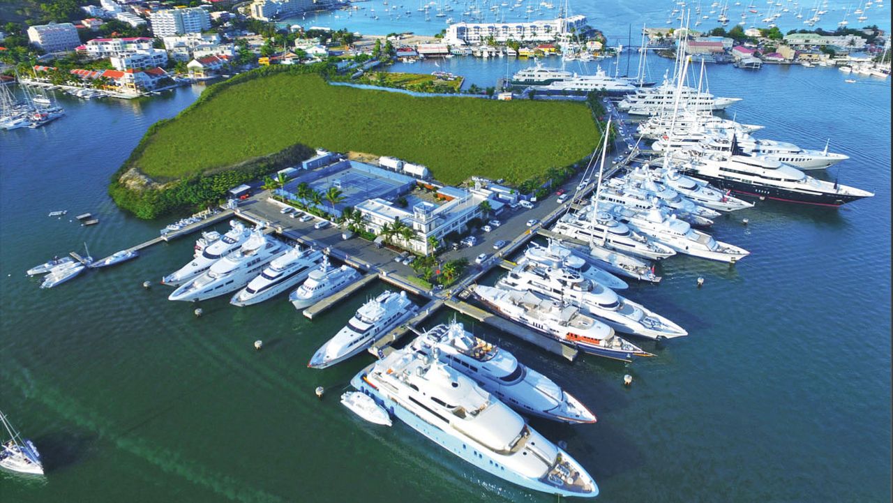 Yacht Club at Isle de Sol - Superyacht Marina | Dockwalk